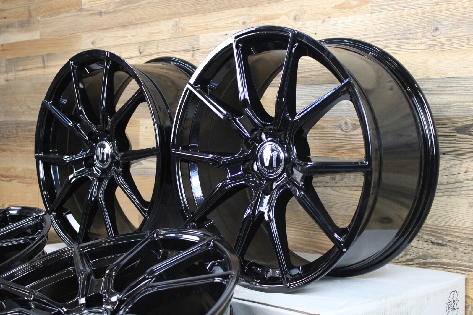 18 Zoll V1 Wheels V1 schwarz für VW Arteon 3H Scirocco Passat CC B8 ...