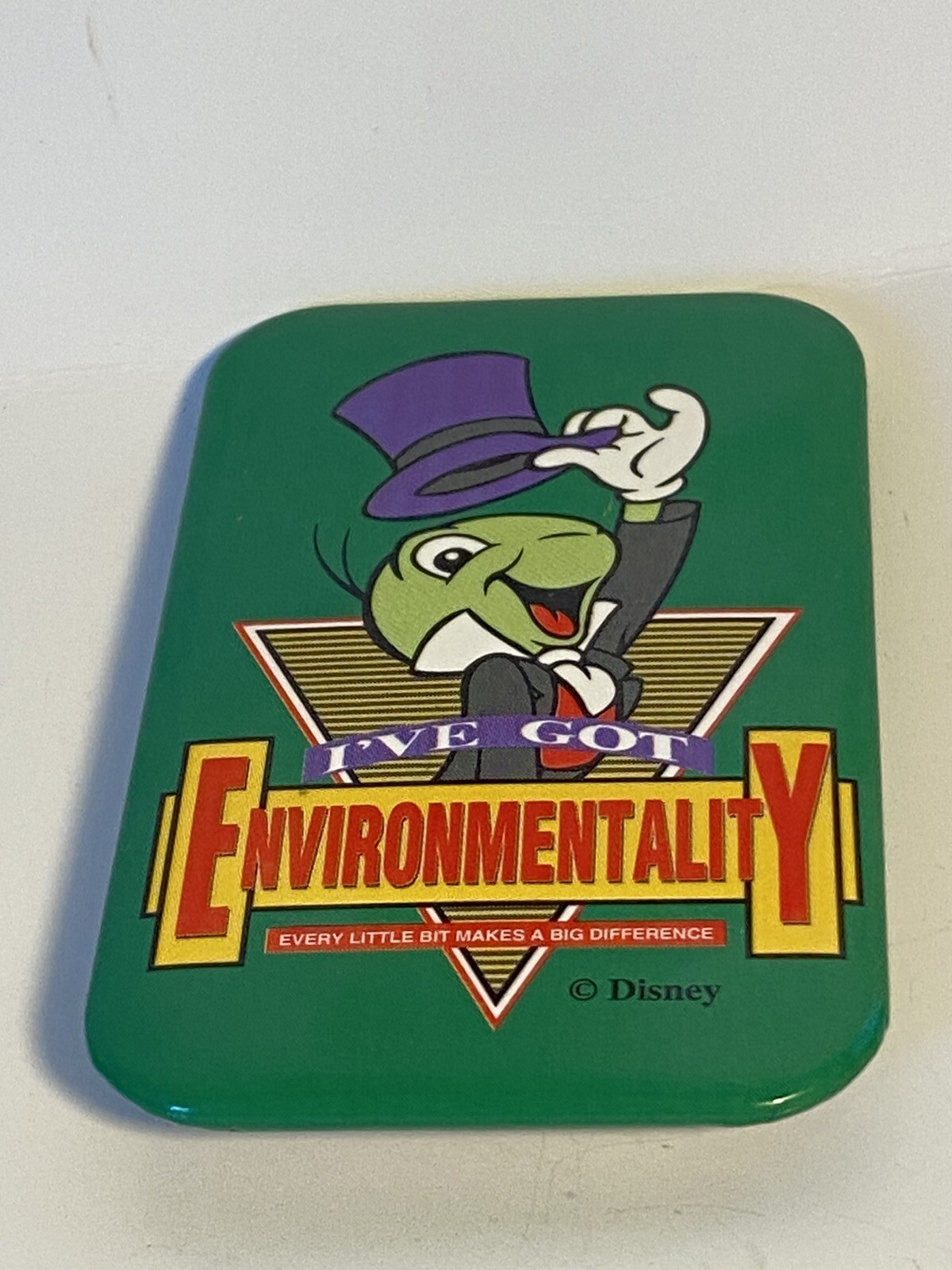 1993 Disney Cast Member Earth Day Environmentality Jiminy Cricket pin ...