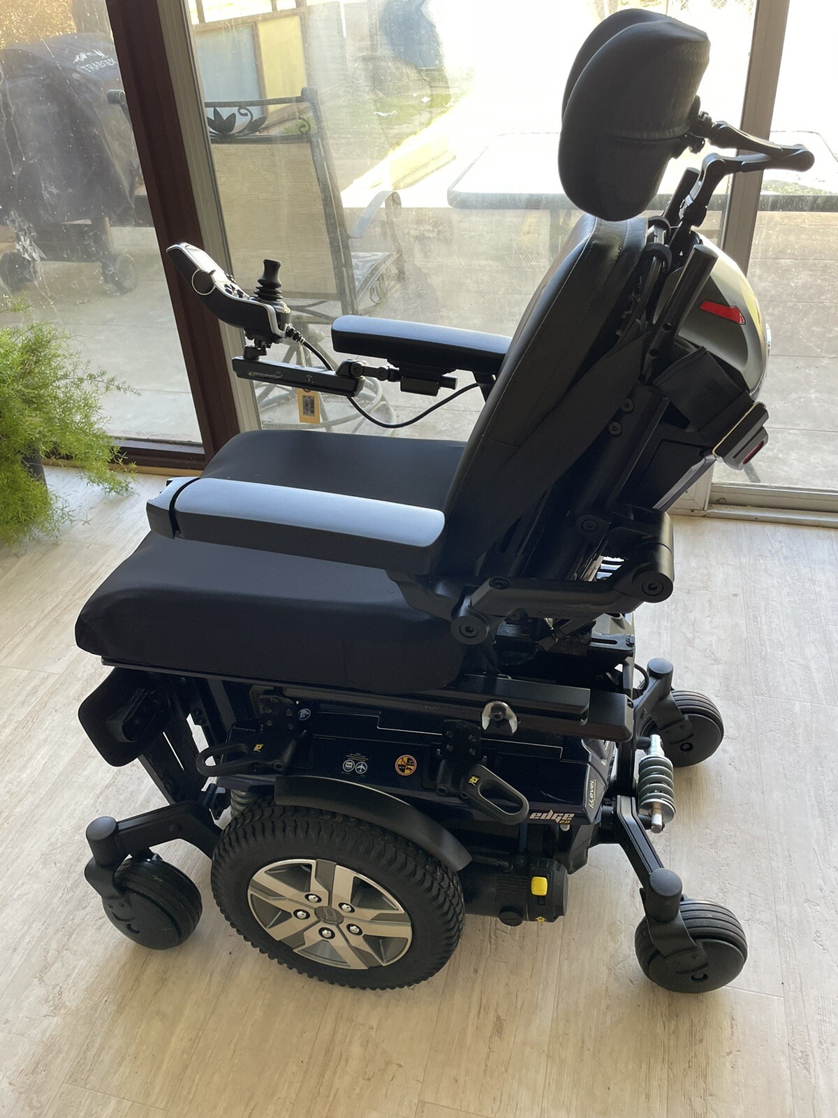Quantum Edge 2.0 Power Wheelchair with Tilt and New Batteries | eBay