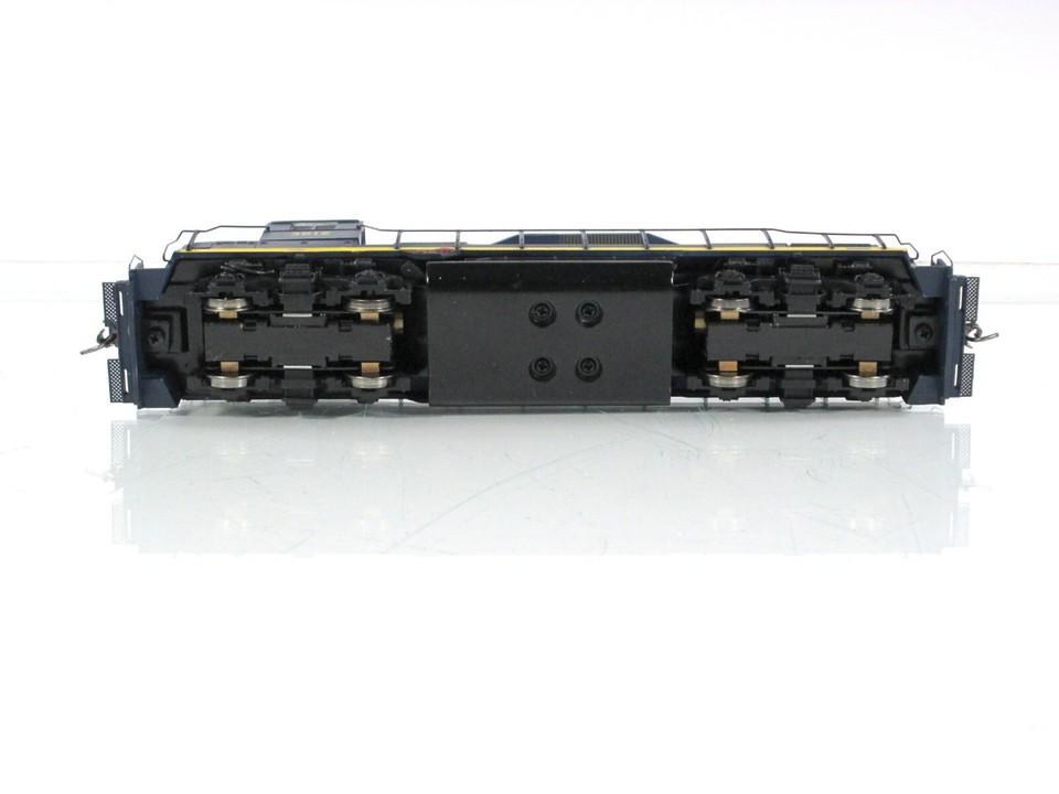 HO Scale ***BALTIMORE & OHIO*** GP35 Locomotive #3512 - Athearn 96040 ...