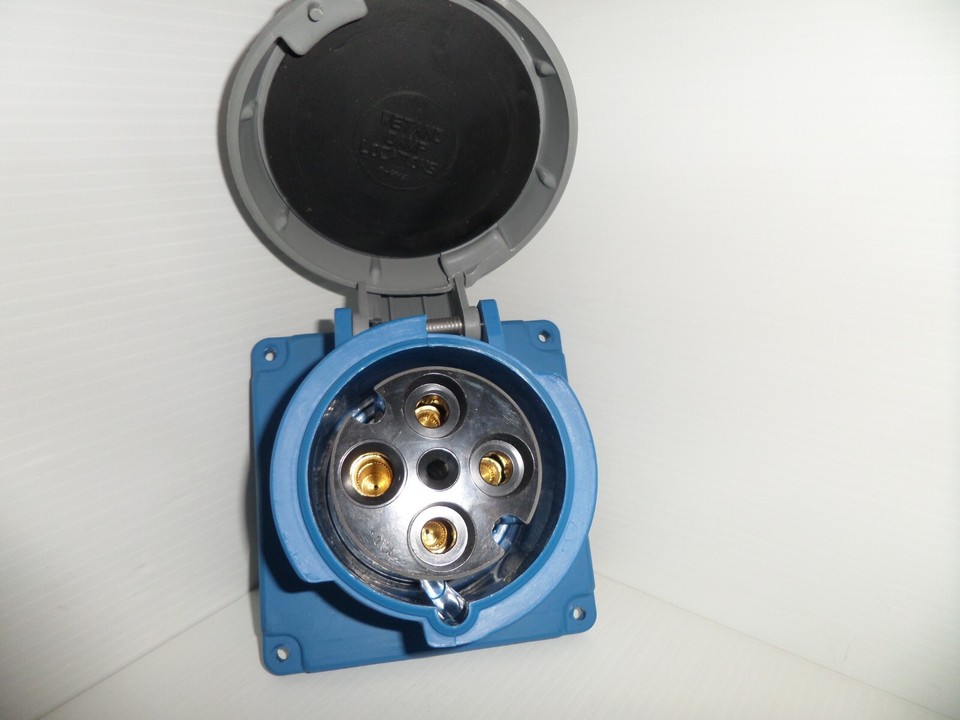 ⭐NEW TAKEOUT⭐ HUBBELL HBL4100R9W 100-Amp PIN&SLEEVE RECEPTACLE 250V ...