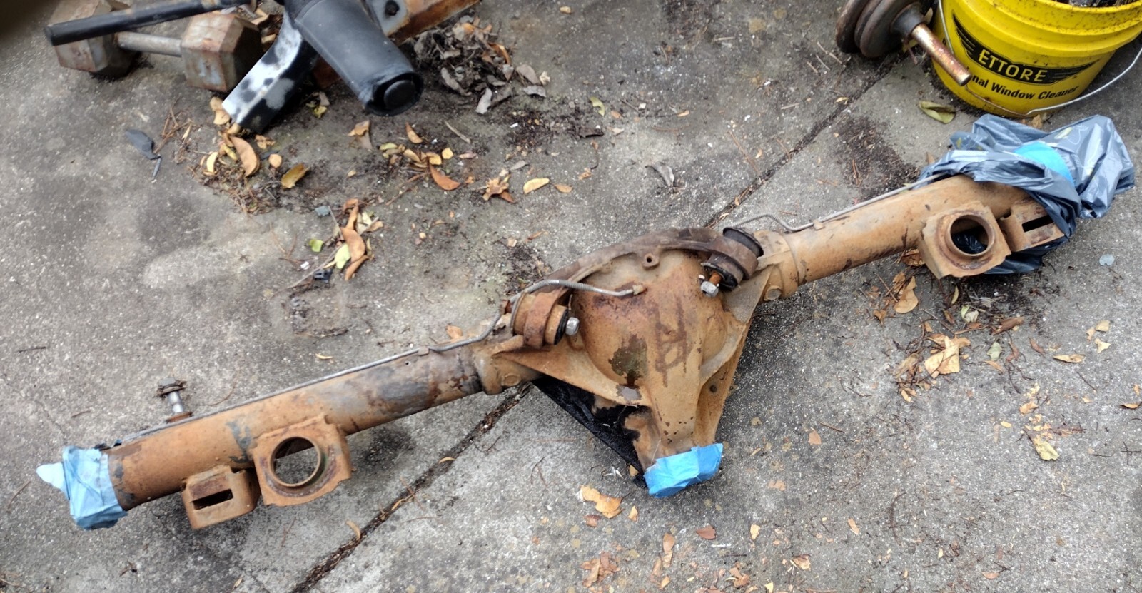 OLDSMOBILE BOP rear end housing W30 W31 12 BOLT 402227 | eBay