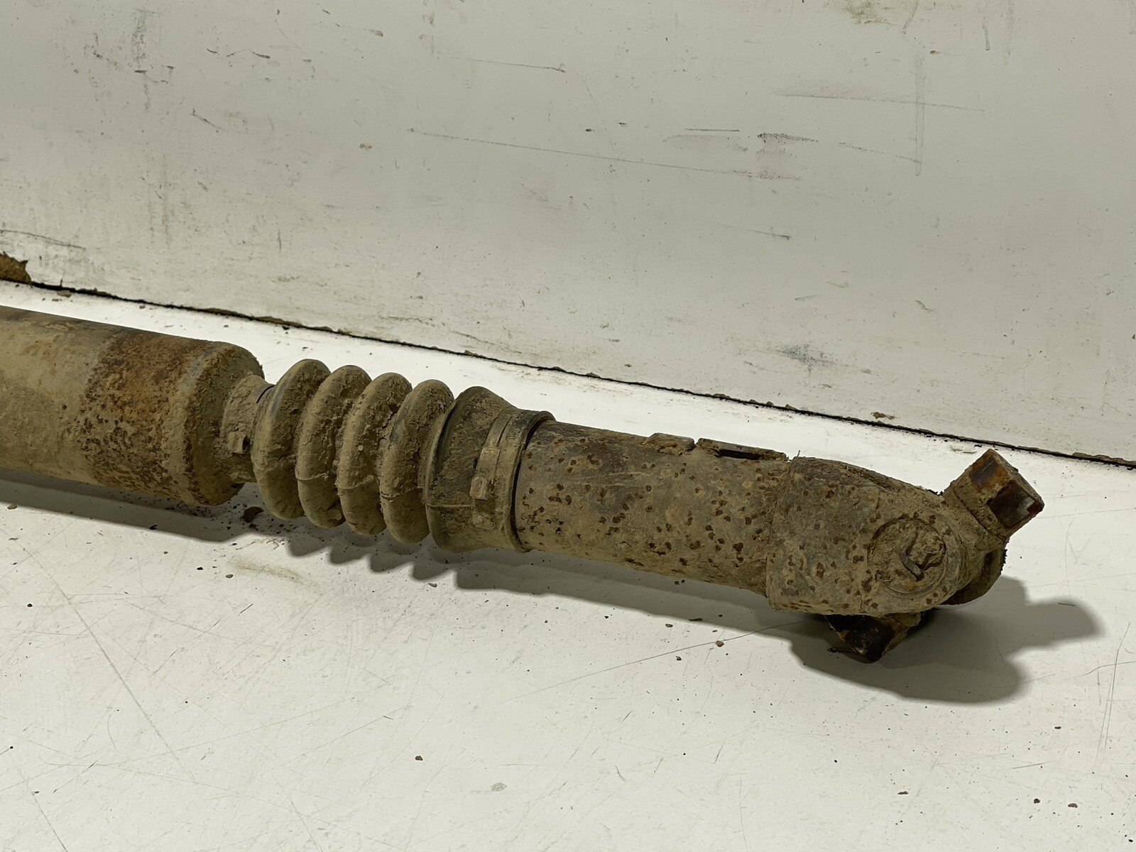 97-02 Jeep Wrangler TJ Front Drive Shaft Driveshaft 4.0 Manual 52098377 ...