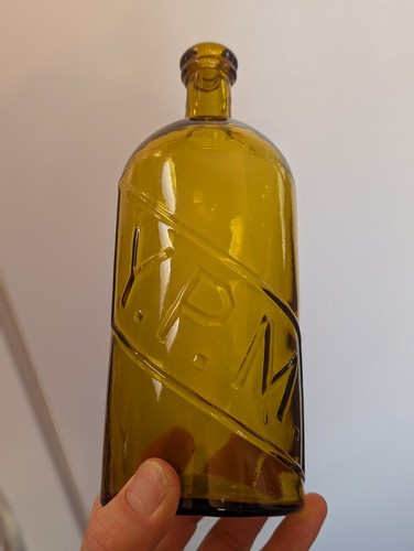 YOUNGS PURE MALT Whiskey bottle Philadelphia , PA. Y.PM. bottle. Near ...