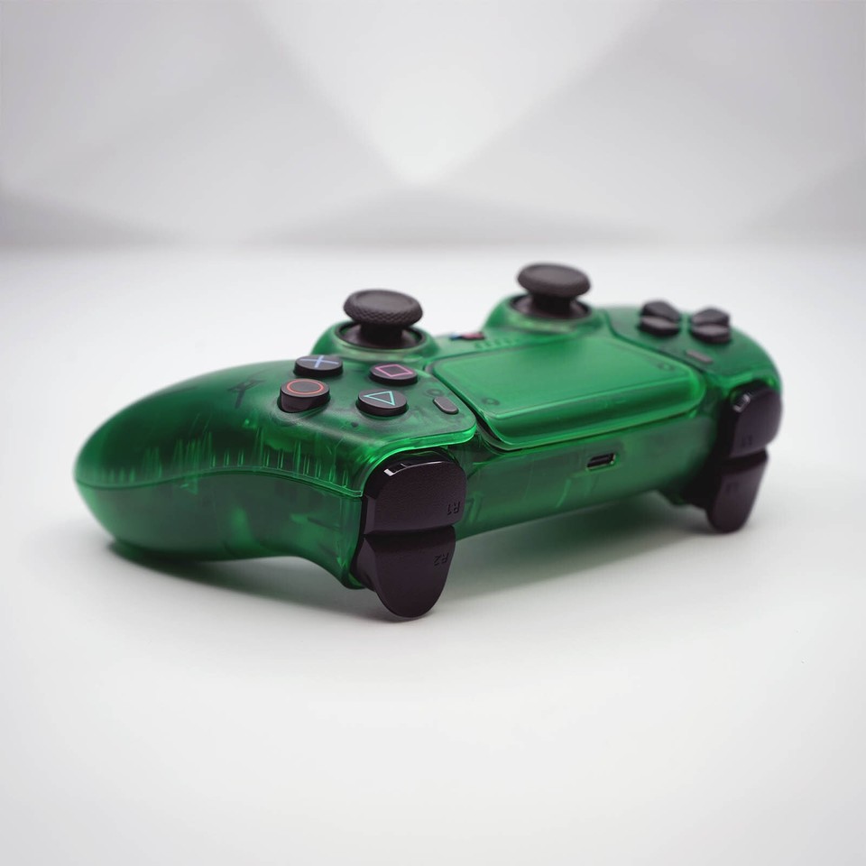 PS2 Emerald Killscreen Esports Clear Green Retro PS5 Controller ...