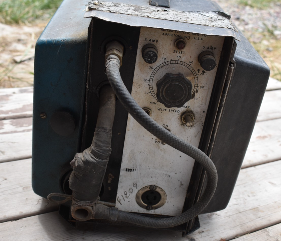 VINTAGE MILLER MIG/WIRE FEED PORTABLE WELDER APPLETON WISCONSIN U.S.A ...