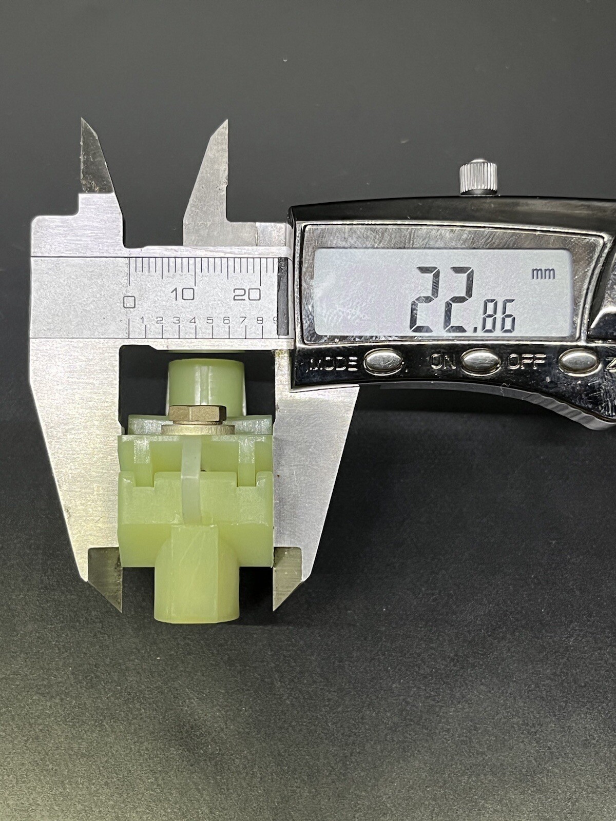 Lot (20) Boeing Stringer Clip BACS38Y1 Nylon | eBay