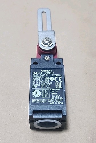 *NEW SURPLUS* Omron D4NH-2CBC Safety Door Hinge Switch 240Vac 250Vdc ...