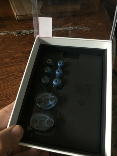 BEATS X Rubber Ear Tips Wingtips Tips Set Blue unused in box | eBay