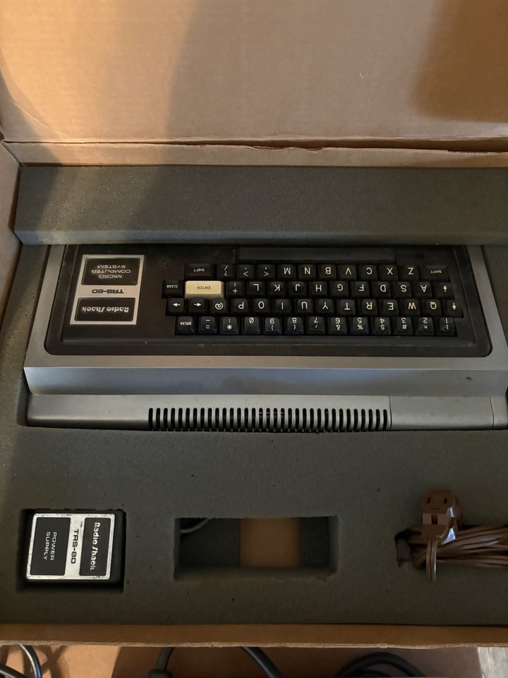 Radio Shack TRS-80 Micro Computer System Display Monitor W/ Original ...