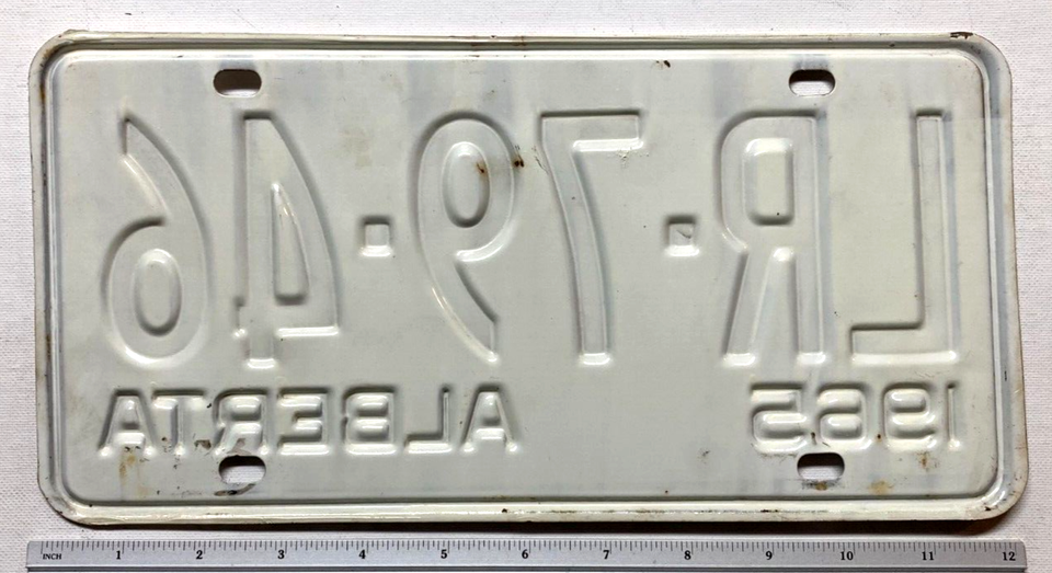 GORGEOUS 1965 Alberta Passenger License Plate LR-79-46 | eBay