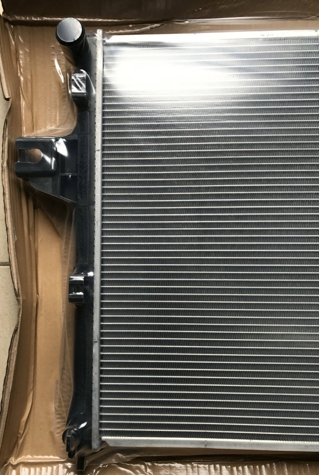 Radiator for Jeep Grand Cherokee WJ WG 4.7L V8 1999–2001 548mm Core ...