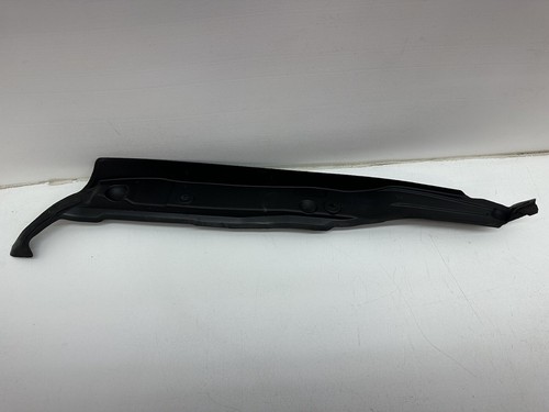 OEM AUDI Q3 8U FRONT RIGHT WING FENDER CLOSING ELEMENT 8U0821112A ...