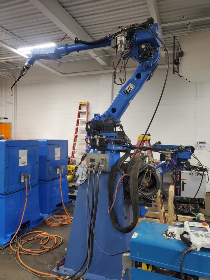 Yaskawa MA3100 Welding Robot With Miller Welder, DX100, Servo ...