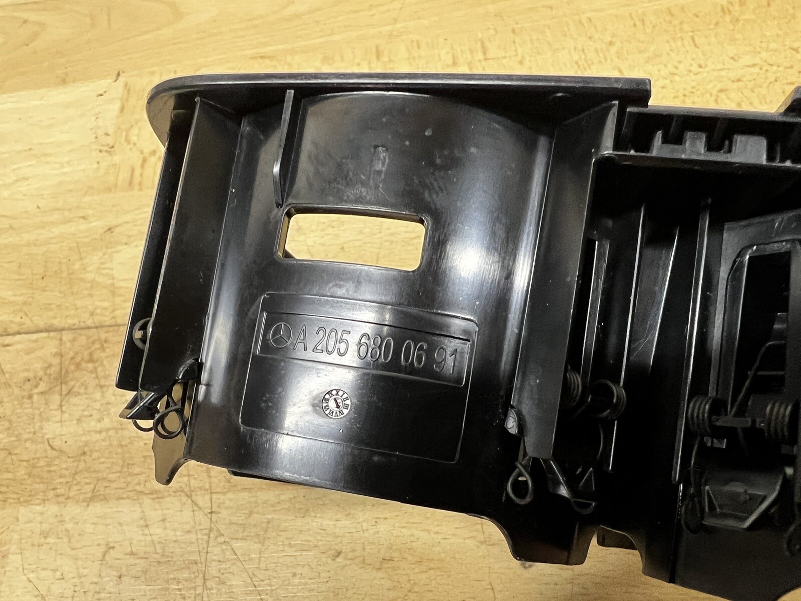 MERCEDES BENZ GLC X253 C-CLASS W205 W213 CENTRE CONSOLE CUP HOLDER ...