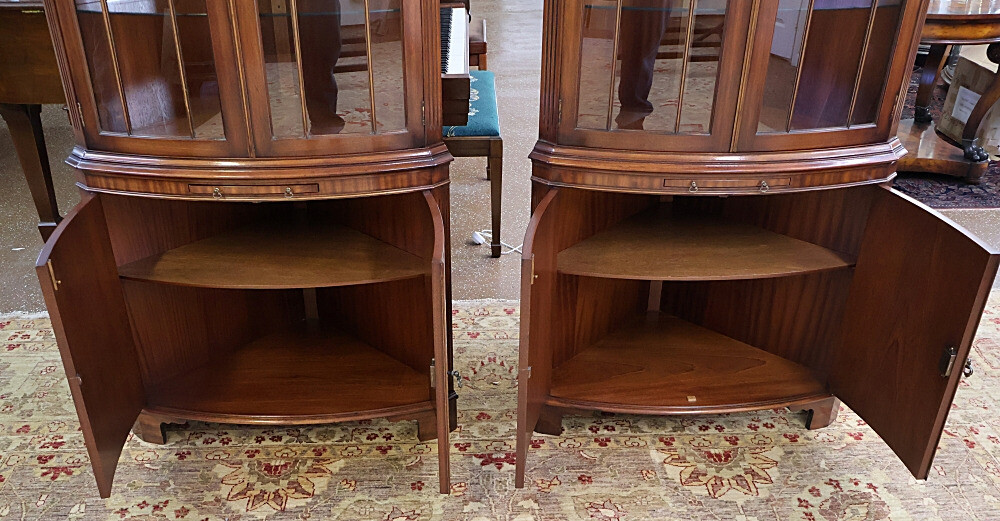 Pair of English Bevan Funnell Reprodux Mahogany Chippendale Corner ...
