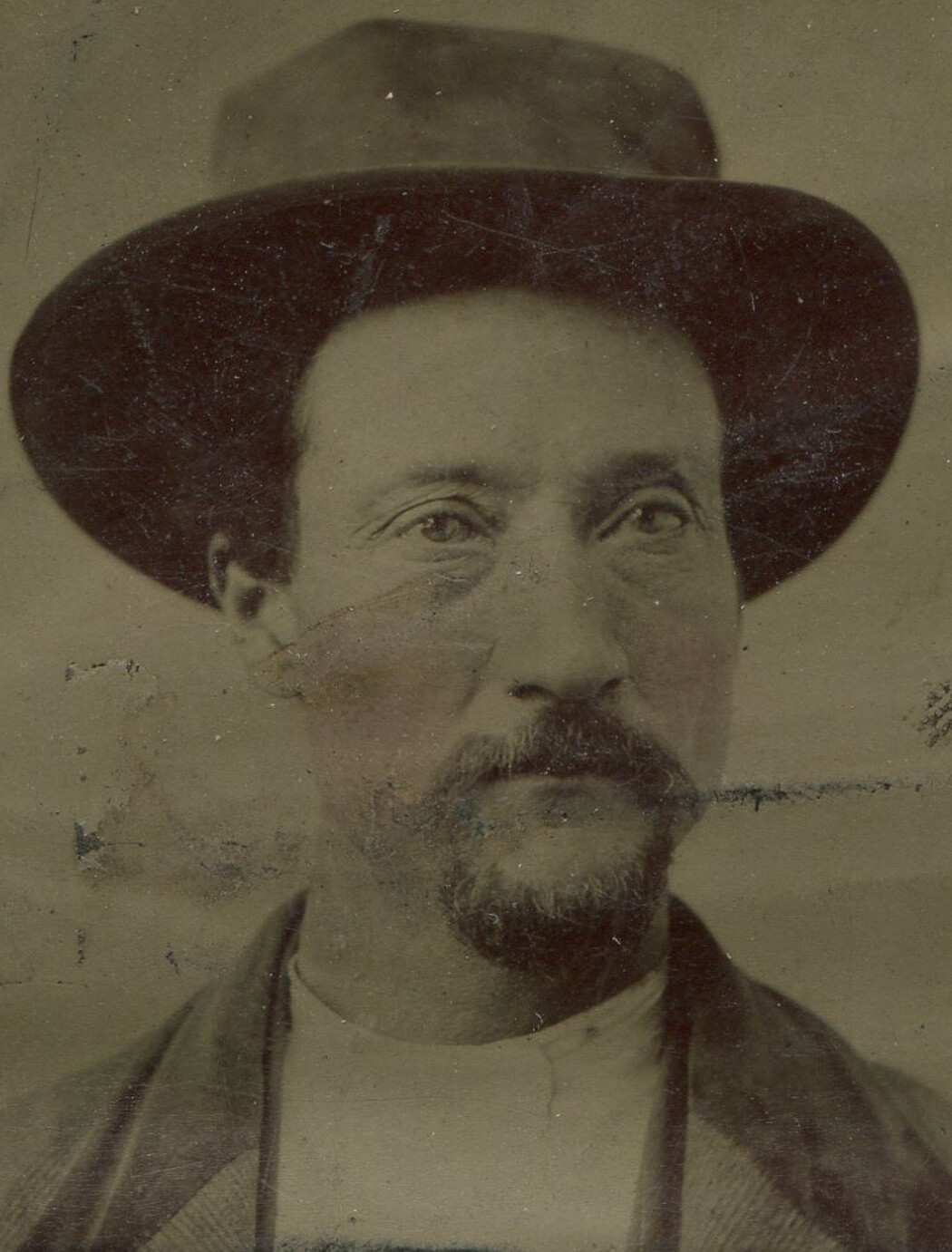 MAN IN HAT, GOATEE. TINTYPE. THOMAS HADDIX SON OF JOHN AND SALLIE ...