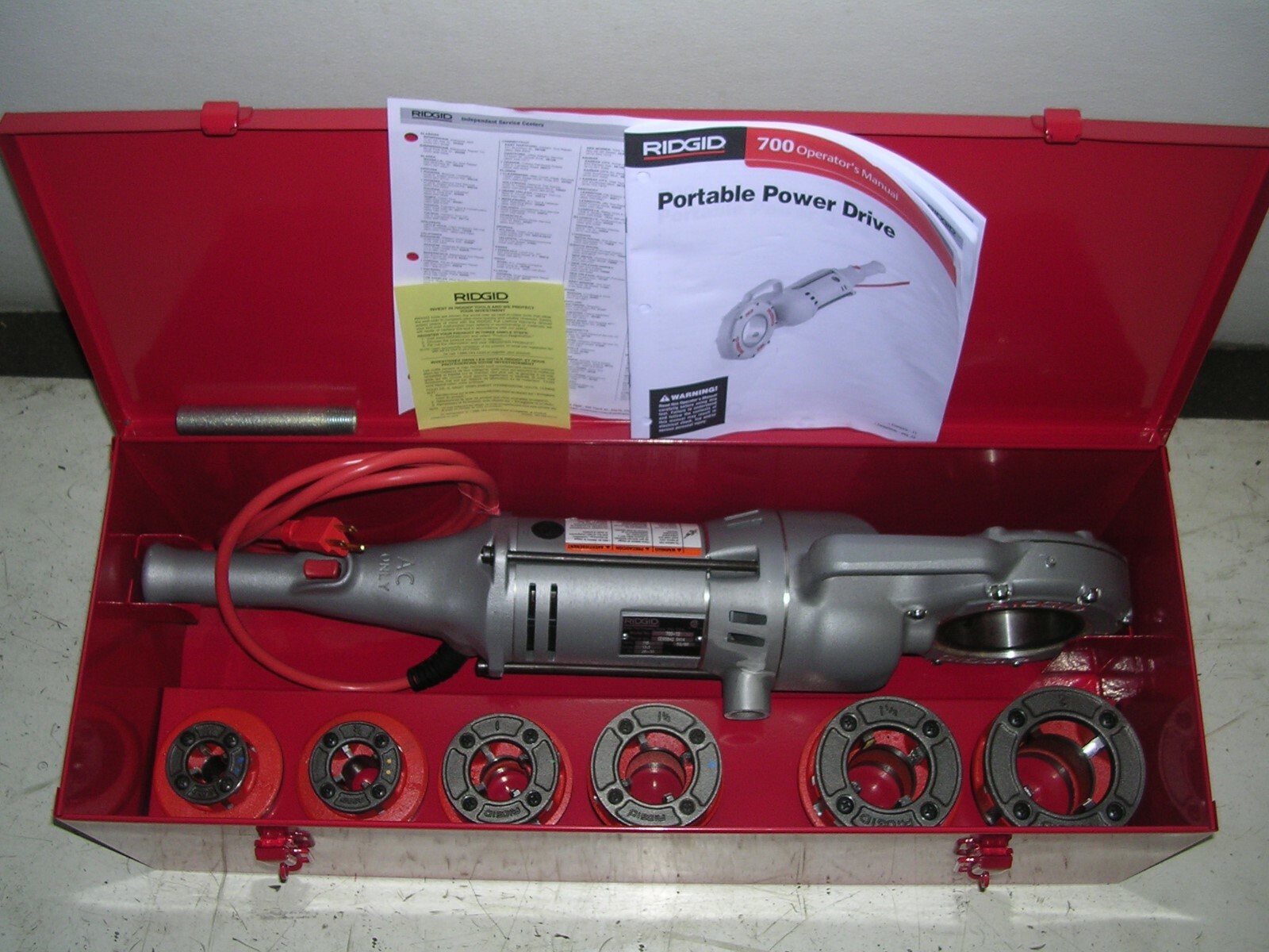 RIDGID 700 POWER PONY PIPE THREADER 6} 12R DIE HEADS 1/2"-2" METAL CASE ...