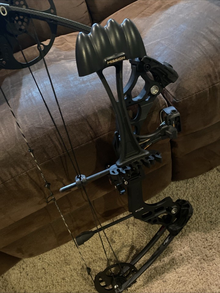 $325 Matthews Mission Compound Bow Comes With Release | eBay
