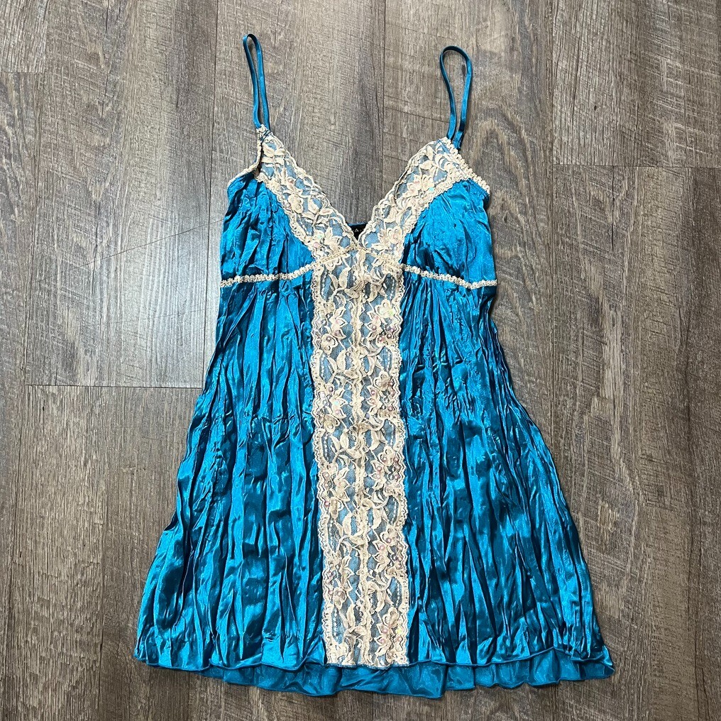 2000s Y2k Fang Blue Textured Babydoll Cream Sequin La… - Gem