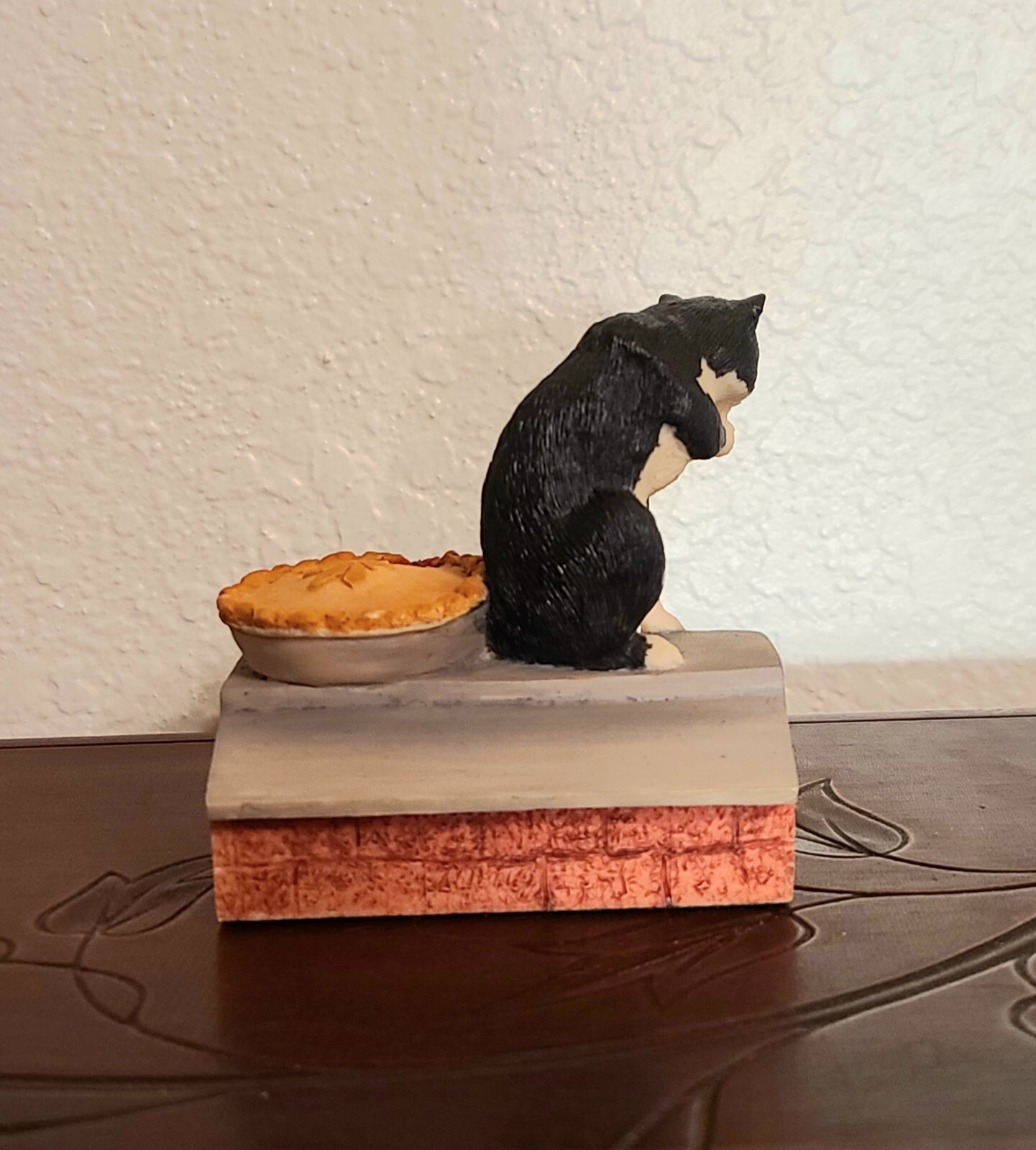 Lowell Davis "Company's Coming" Figurine Cat Eating Pie Ltd Ed | eBay