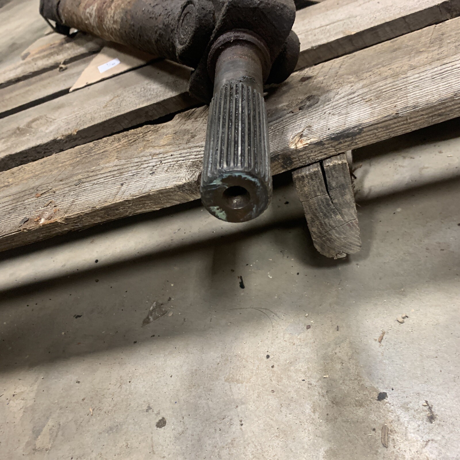 1999 - 2010 CHEVY SILVERADO 2500 Front Drive Shaft AT 4 Speed 6.0 Gas ...