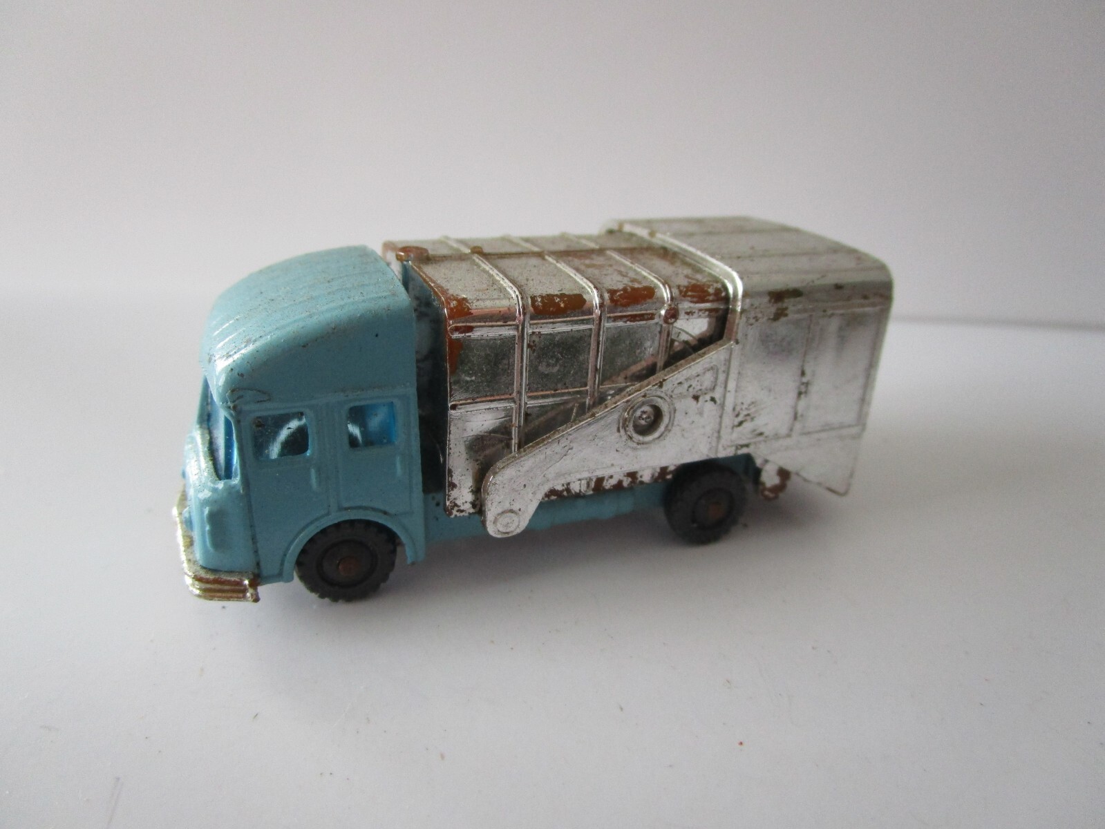 Vintage Husky #25 S&D Refuse Van Gray Wheels 1967 | eBay