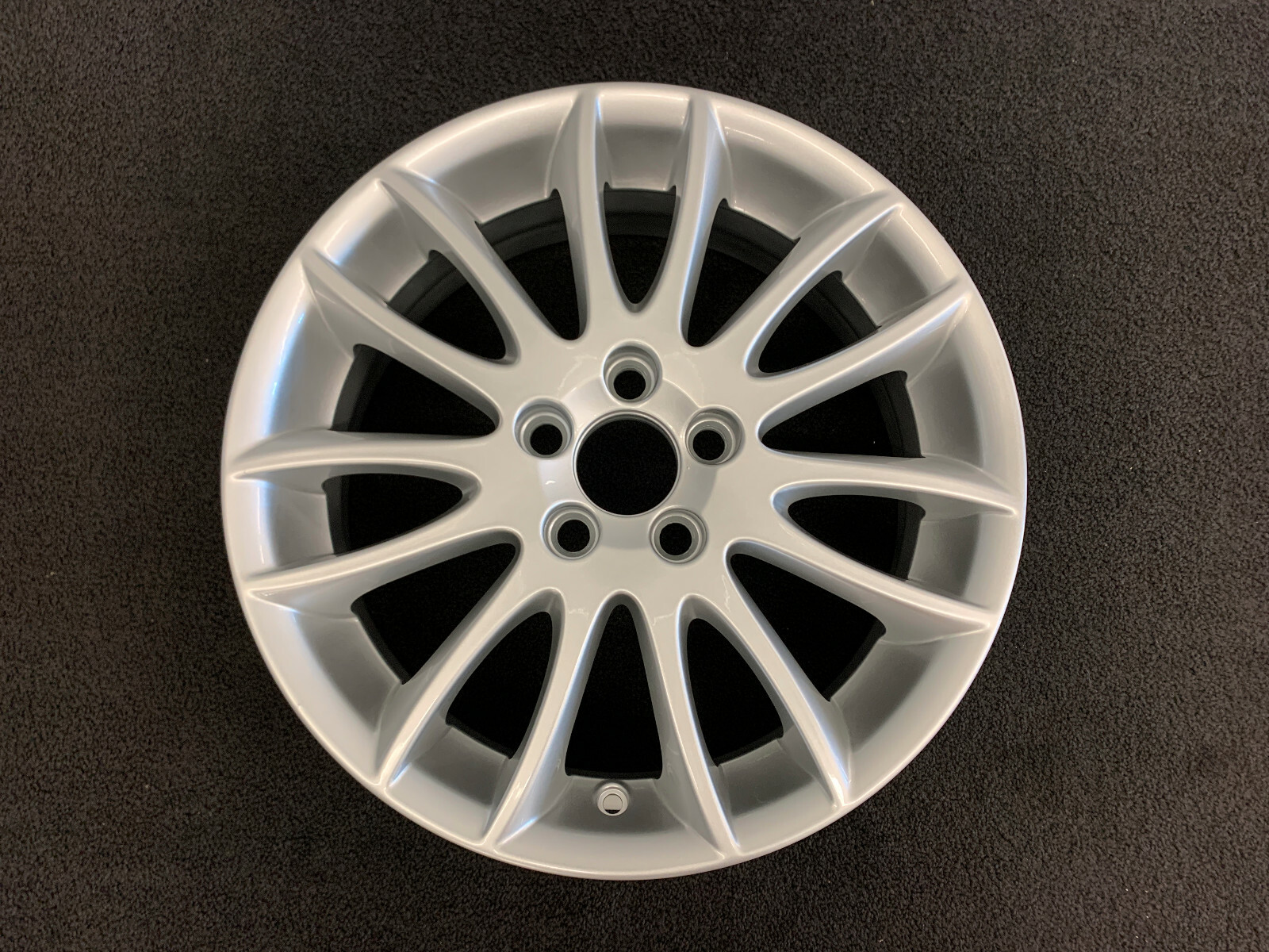 Volvo OEM 17"x 7 Spartacus Alloy Rim Wheel 31200995 for C30s40 V50 for ...