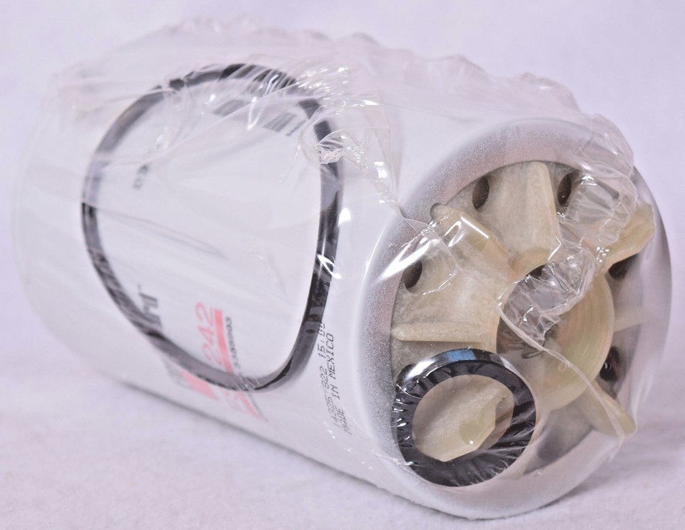 (2) FS1242 Fleetguard Fuel Filter Water Seperator - Free Shipping | eBay