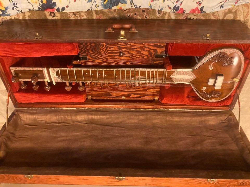 Professional Sitar. Made in India. With beautiful Pearl Inlay ...