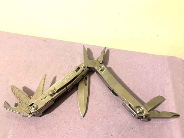 Leatherman Bolster Multi-Tool With Pocket Clip 420HC Stainless Steel ...
