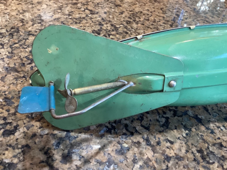 WATCH VIDEO! Vintage WW2 Era Wolverine Wind-Up Tin Submarine Toy with ...