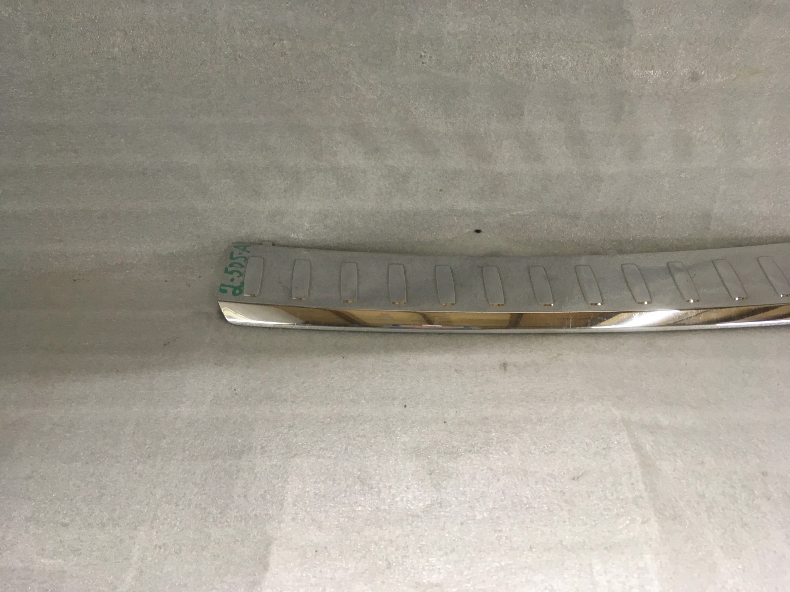 2012 - 2015 Mercedes Benz ML chrome step pad molding PART #A1668852174 ...