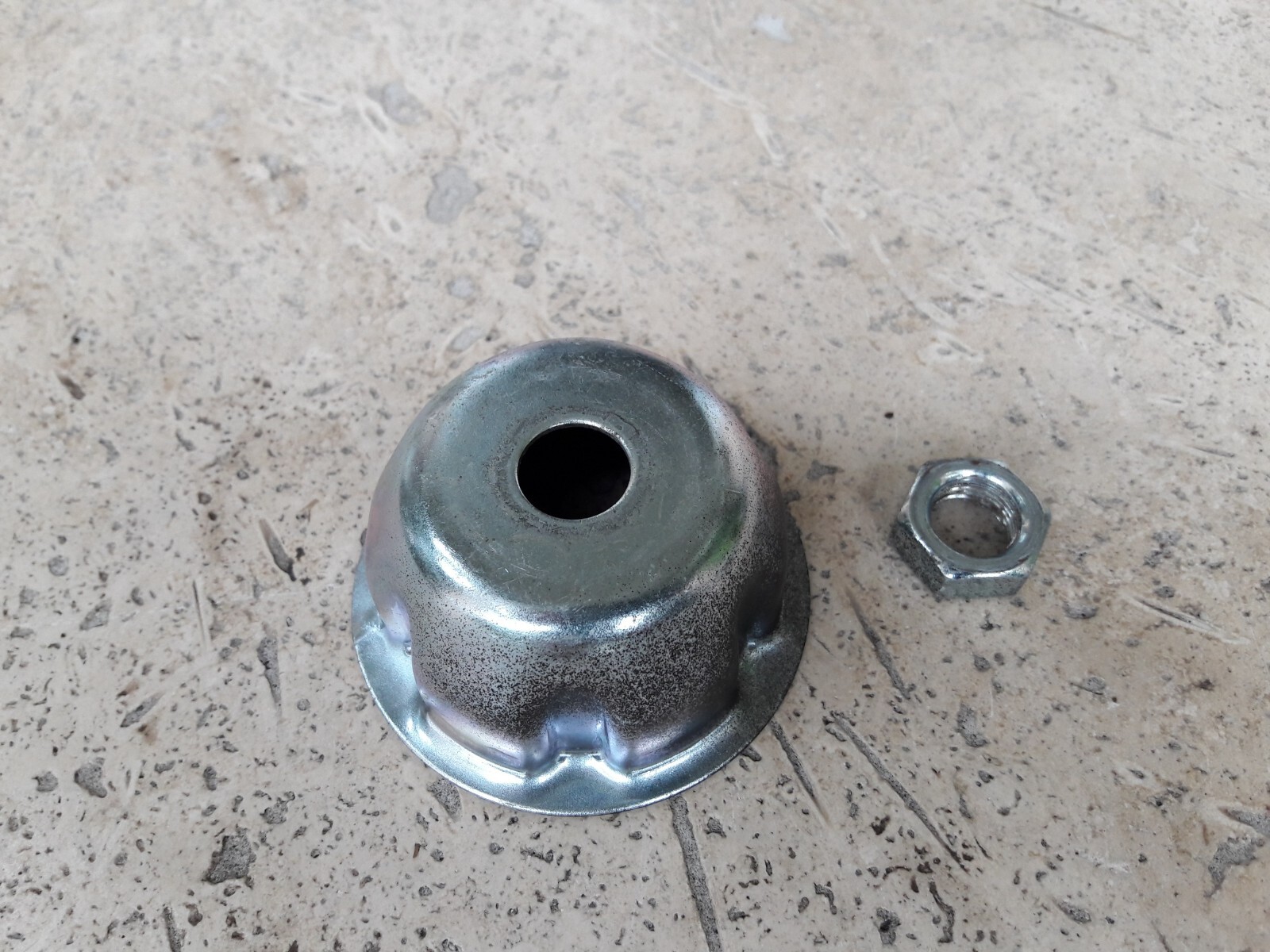 791960 CRAFTSMAN MOWER FLYWHEEL CUP + NUT 690662 | eBay