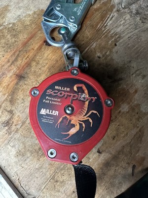 Safety Harnesses - Miller Scorpion