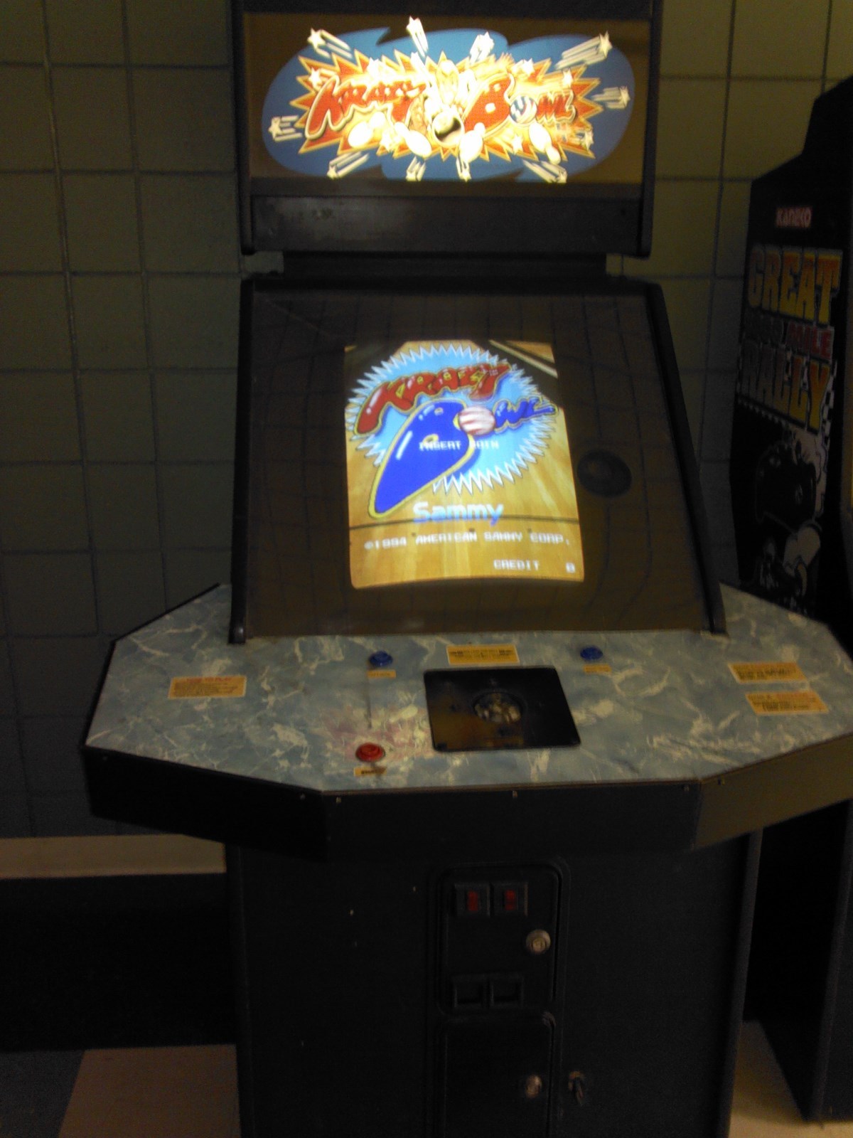 American Sammy Kraxy Bowl Stand Up Video Game | eBay