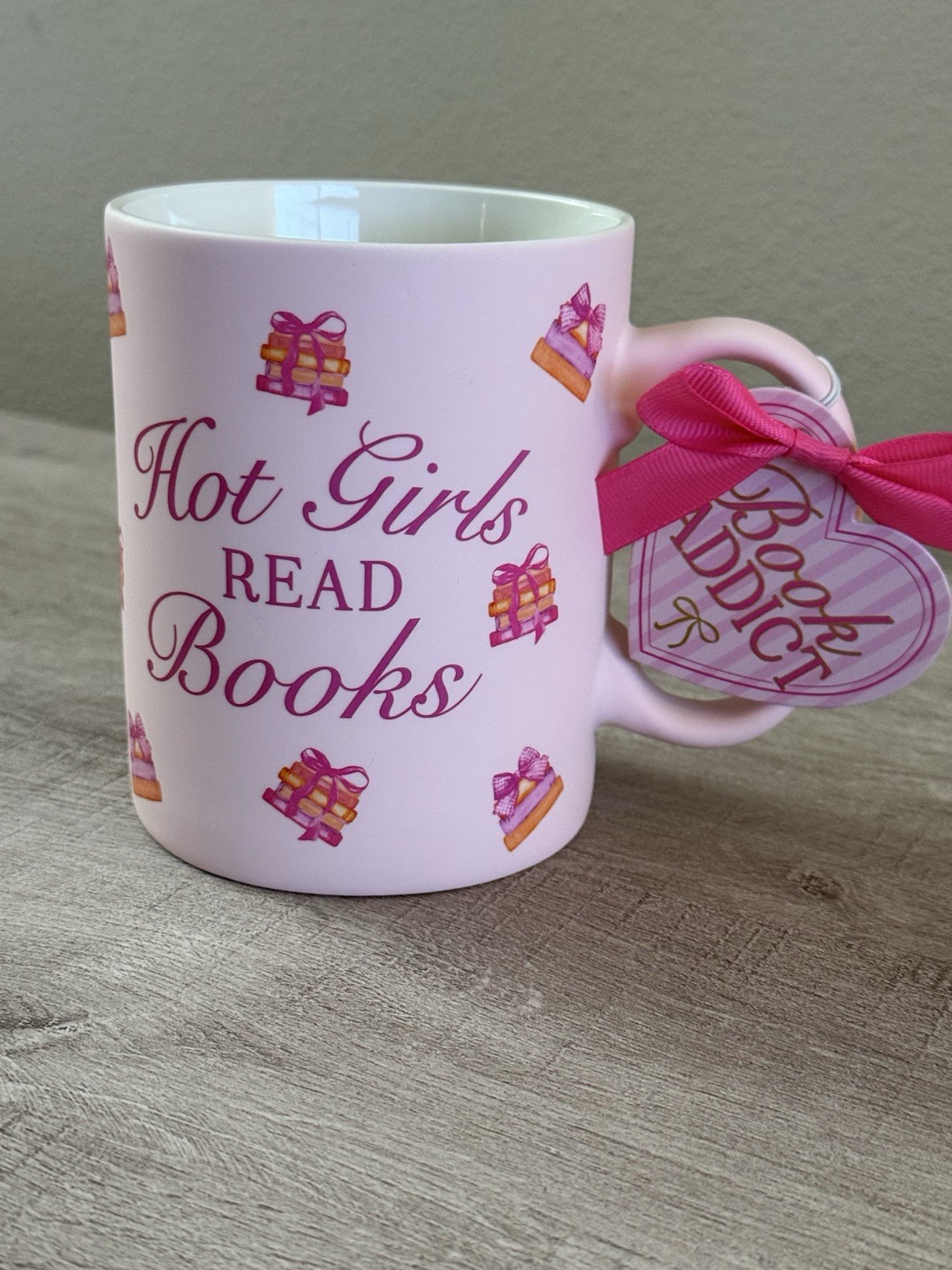 Hot Girls Read Books Mug - Bows Pink Book Addict By Sunday Morning ...