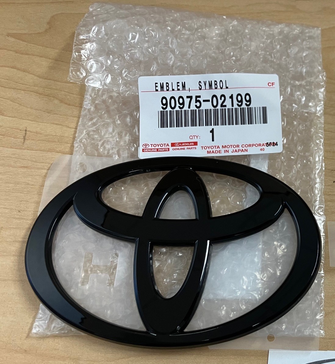 2023-2026 PRIUS GLOSS BLACK NIGHTSHADE FRONT LOGO EMBLEM GENUINE TOYOTA ...