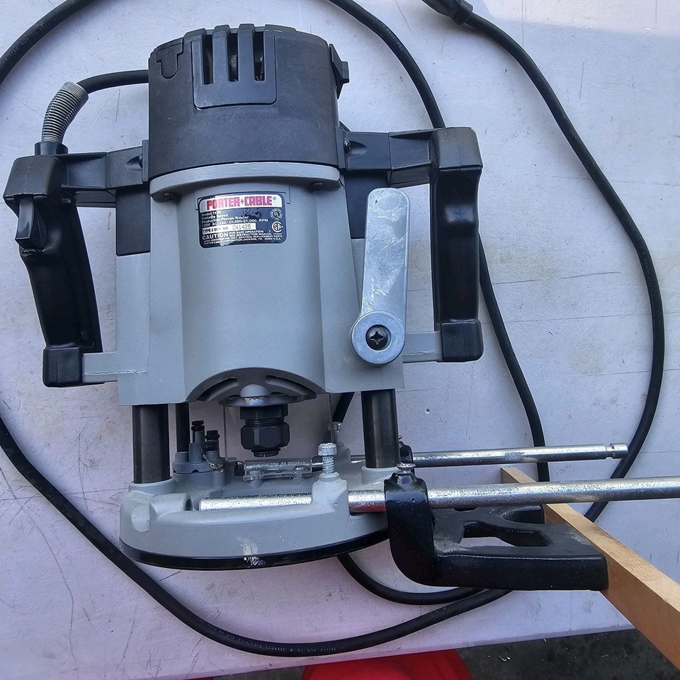 Porter Cable 7539 3-1/4HP Variable speed Production Plunge Router w ...