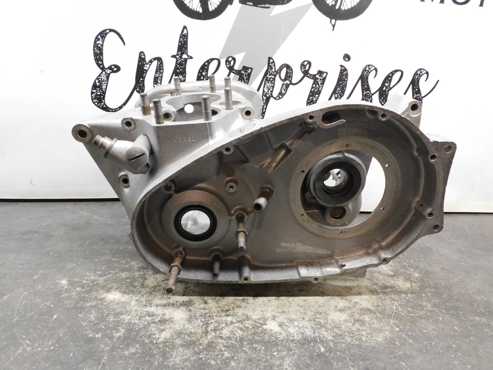 Triumph T120 650 Bonneville Main Engine Cases #1 2691 | eBay