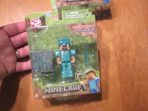 STEVE WITH DIAMOND ARMOR Series 1 Action Figure Jazwares Minecraft ...