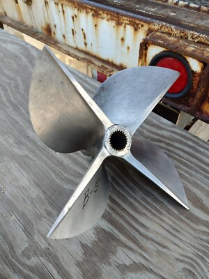 Rolla Propeller Surface Drive 16.75 x 26 pitch 25 Spline LH Prop B5 | eBay