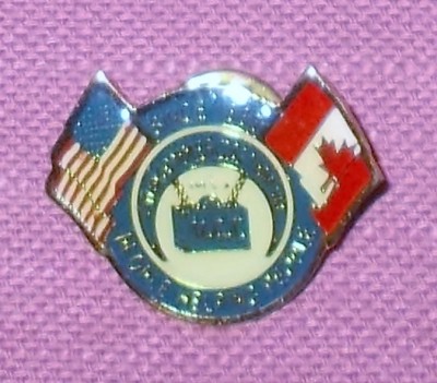 Vtg USA Canada Flags UNITED COMMERCIAL TRAVELERS PIN Badge Tie Tack ...