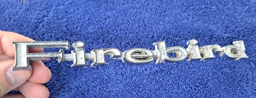 (1) Pontiac FIREBIRD Fender Emblem Vintage 1967-9 #9796319 FIREBIRD 400 ...