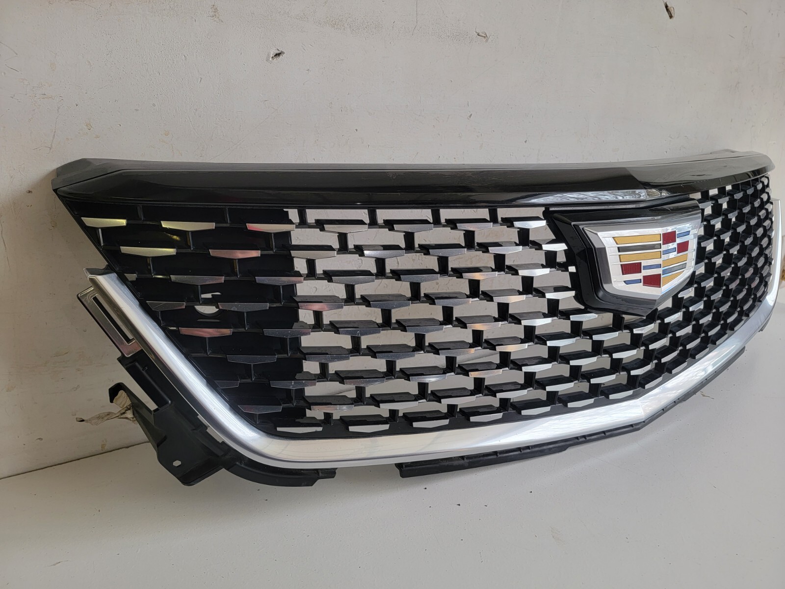 CADILLAC CT4 GRILLE OEM NICE NO DAMAGE 2020 2021 2022 | eBay