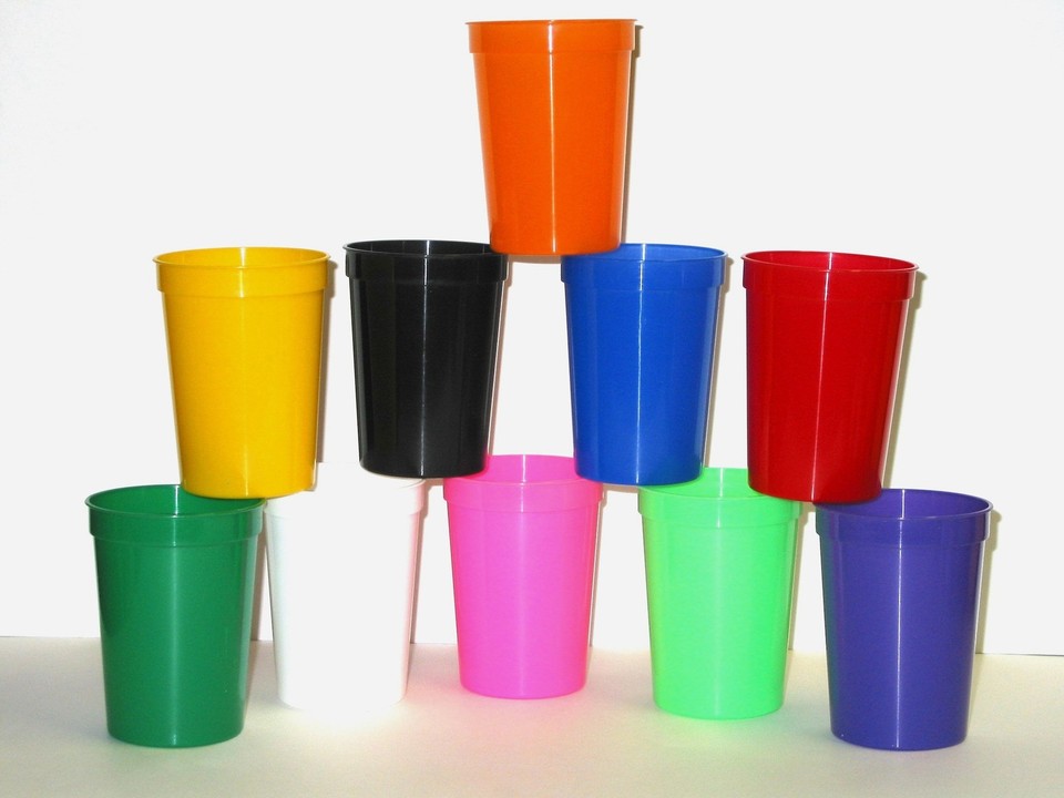 12- Multi Colors Small 12 Oz Plastic Drinking Cups, Glasses Mfg. USA ...
