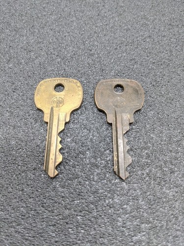 Set Of (2) Keil Charlestown USA R 155 D Keys 2" | eBay