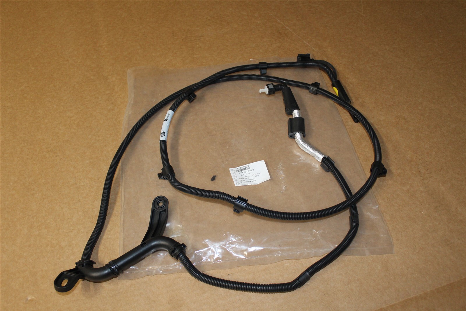 Audi A8 Metering Line for Reducing Agent Injector 4h4131984b Genuine ...