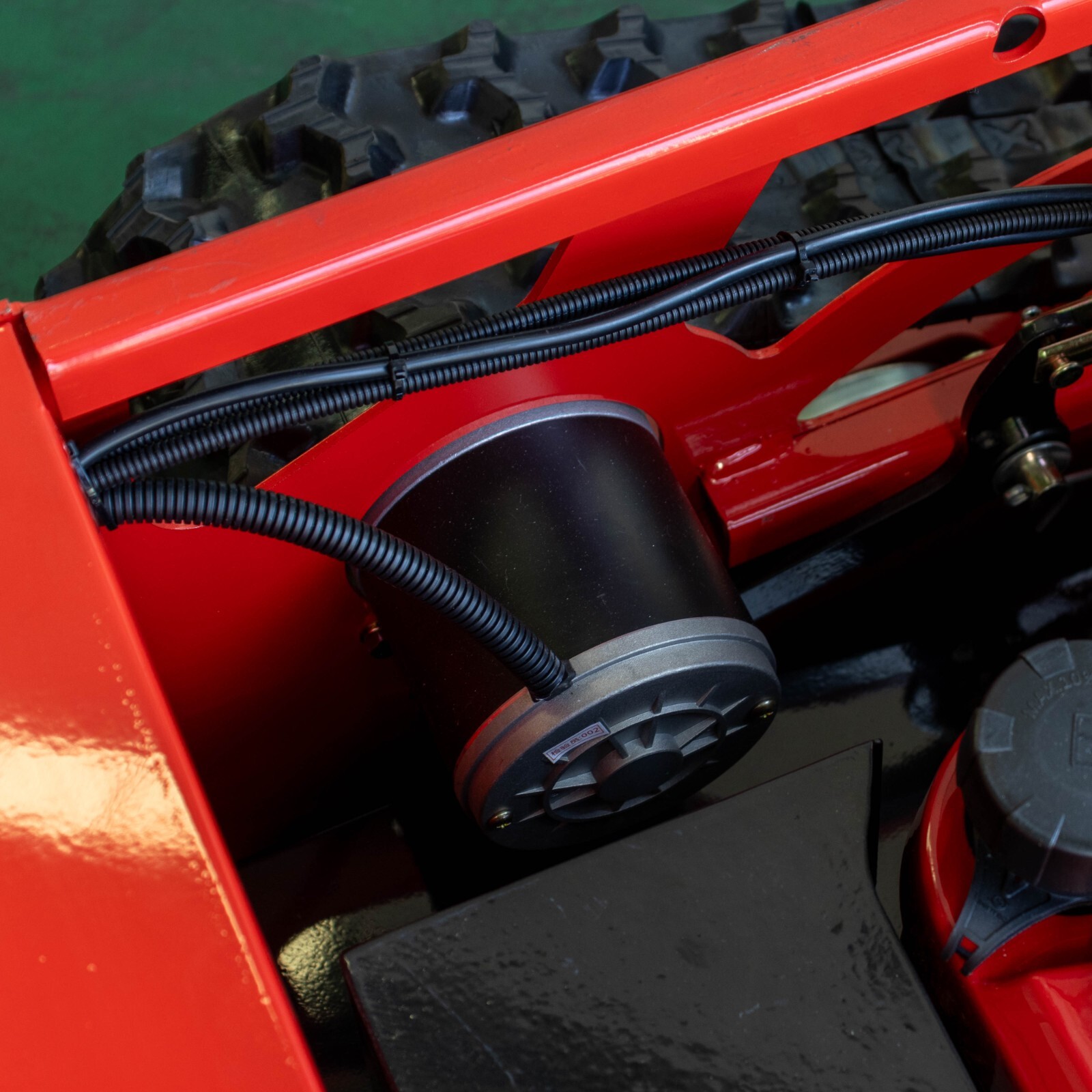 Intelligent Electric Remote Control Track Lawn Mower with Free Snow ...