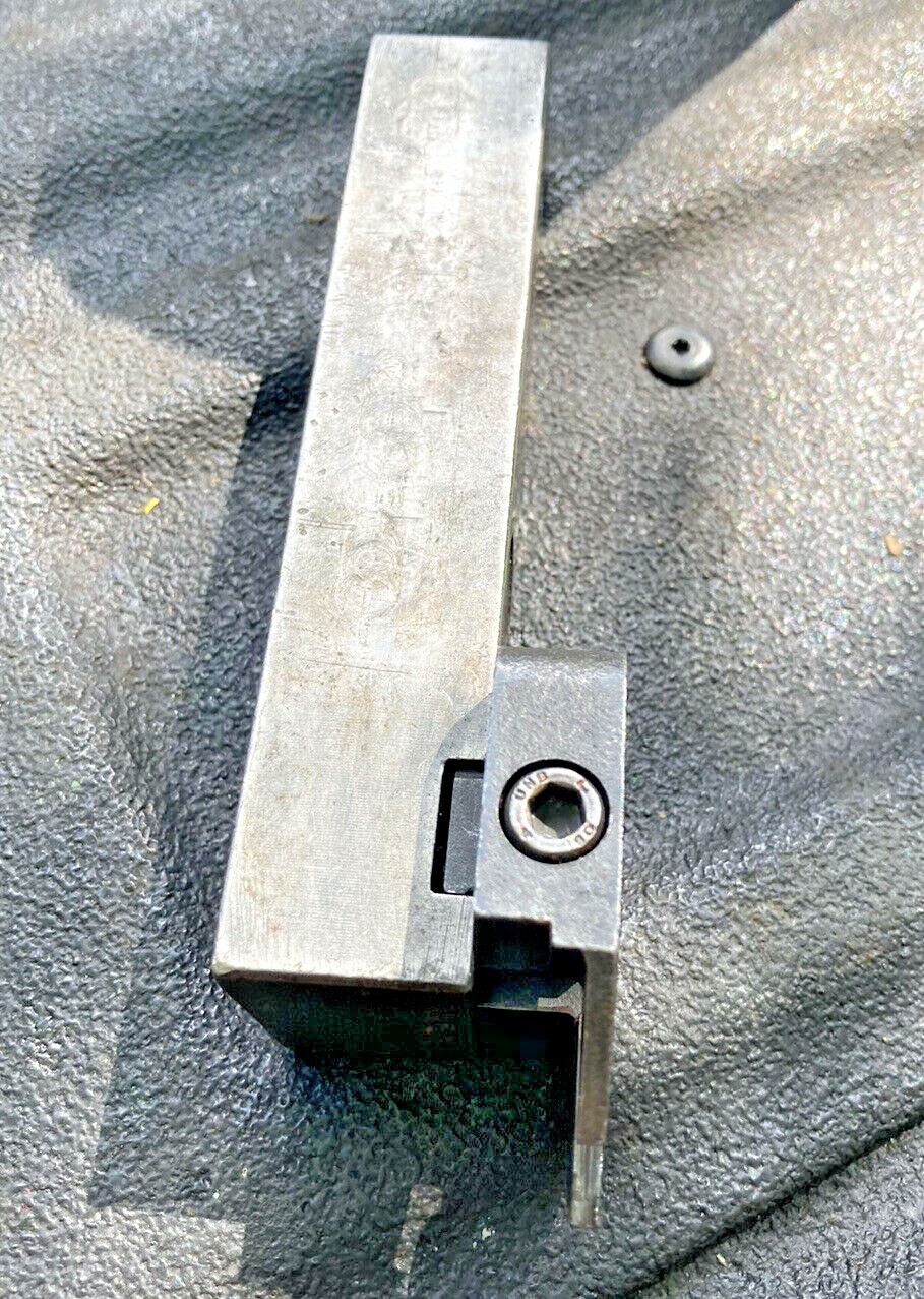 D) Valenite VHDBS-16R Metal Lathe Face Grooving Trepanning Tool Holder ...